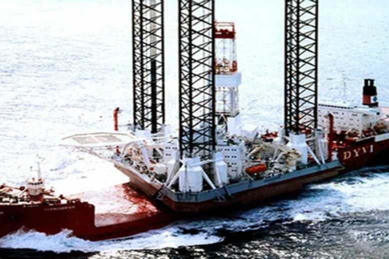 50 Dead or Missing after Russian Oil Rig Capsizes | Utilities | Energy ...