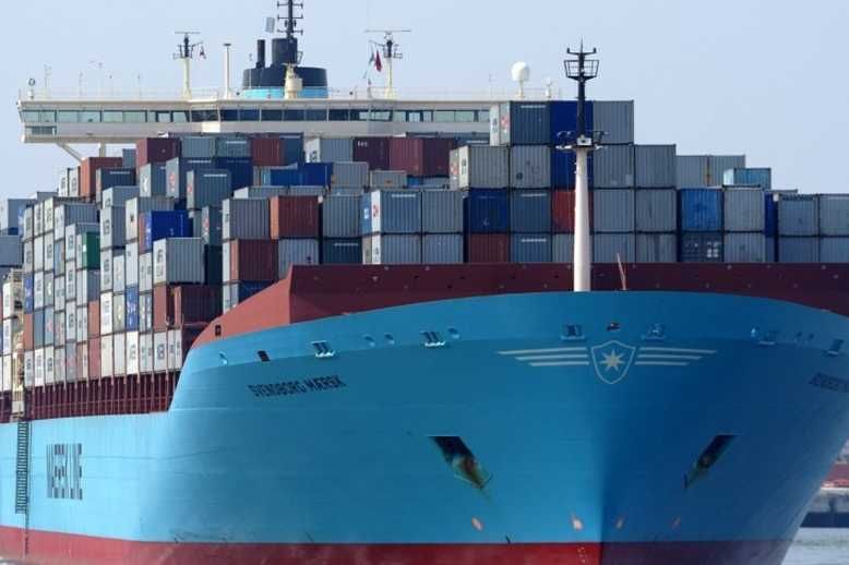 Maersk Line sets record by transporting 17,603 containers | Logistics ...